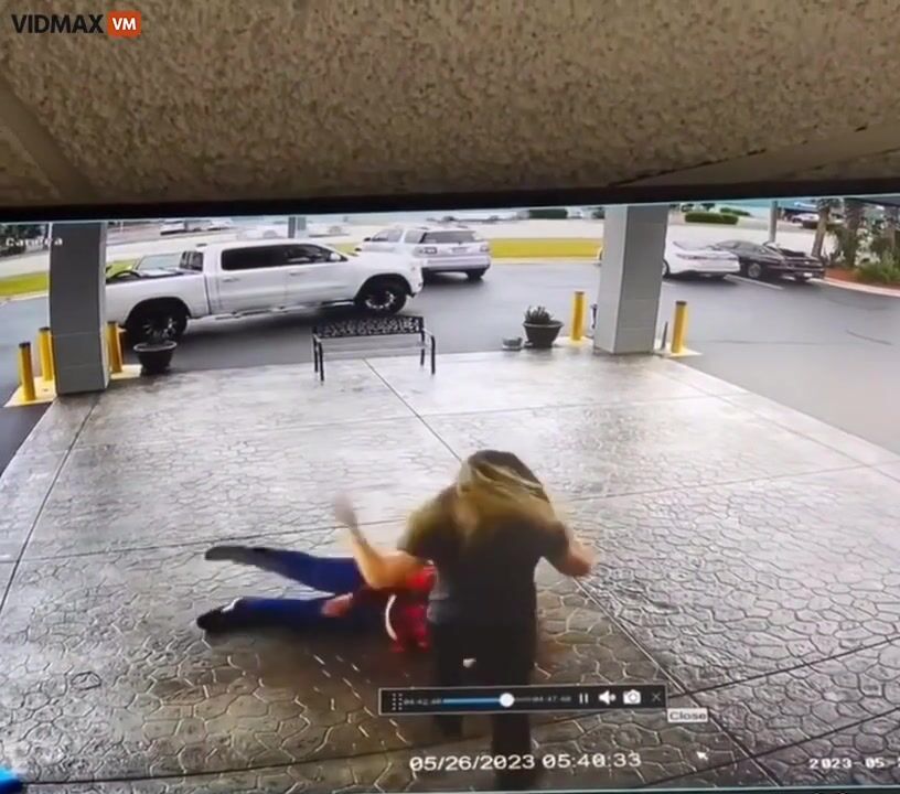 Whatever You Do, Don't Mess With This Hotel Employee